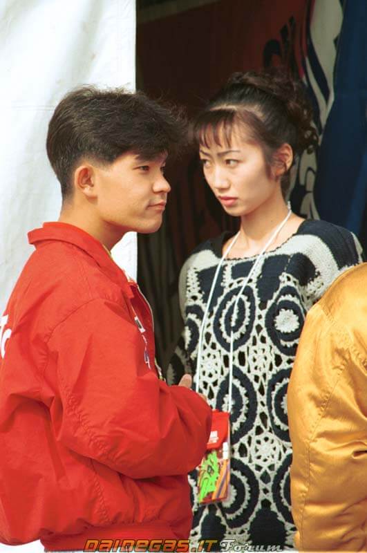 Whose girlfriend is the beautiful woman? -1998 WGP riders' girlfriends ...