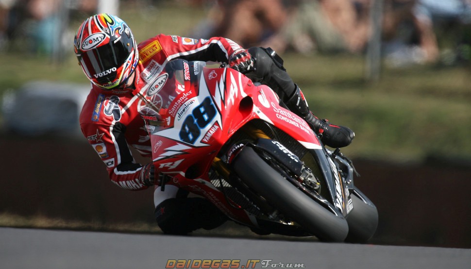 ANDREW PITT raccolta foto thread - DaiDeGas Forum