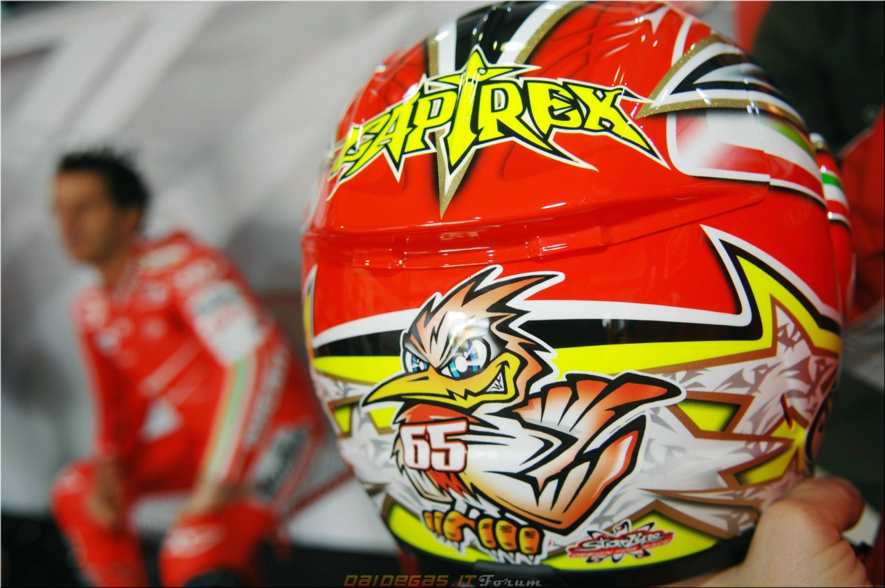 LORIS CAPIROSSI foto gallery raccolta thread - DaiDeGas Forum