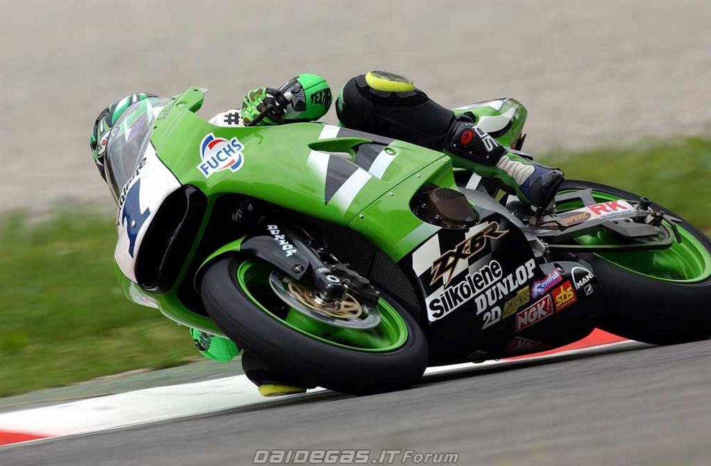 ANDREW PITT raccolta foto thread - DaiDeGas Forum