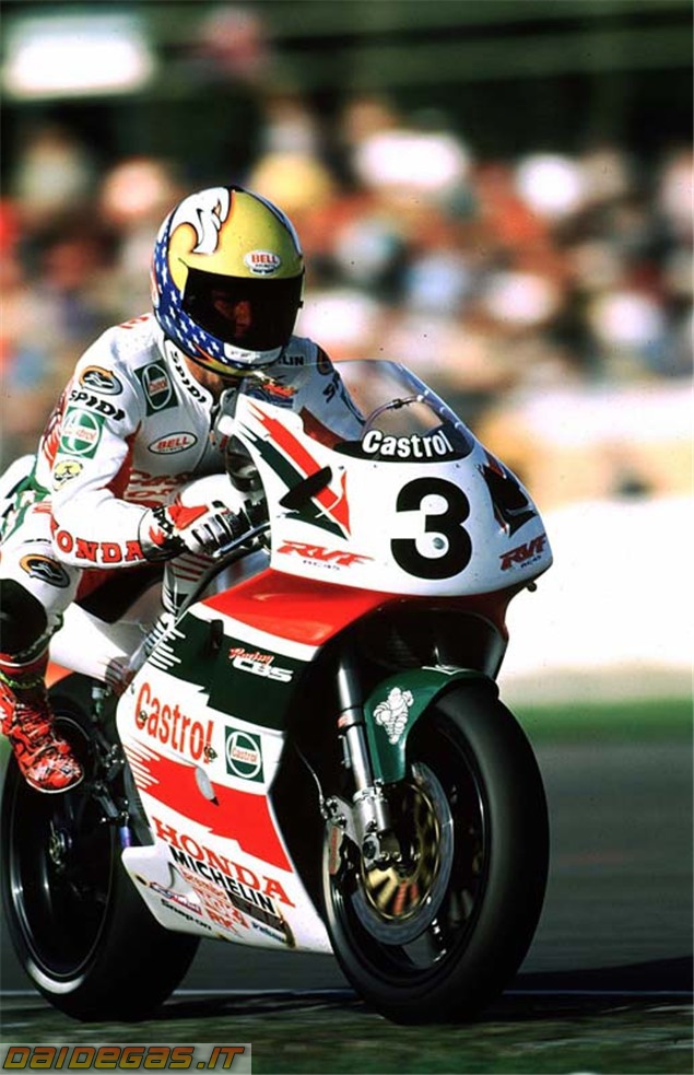 JOHN KOCINSKI foto gallery collezione thread - DaiDeGas Forum