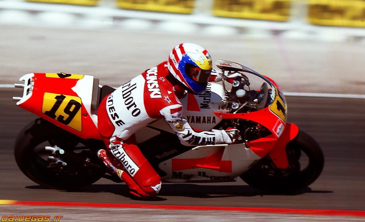 JOHN KOCINSKI foto gallery collezione thread - DaiDeGas Forum