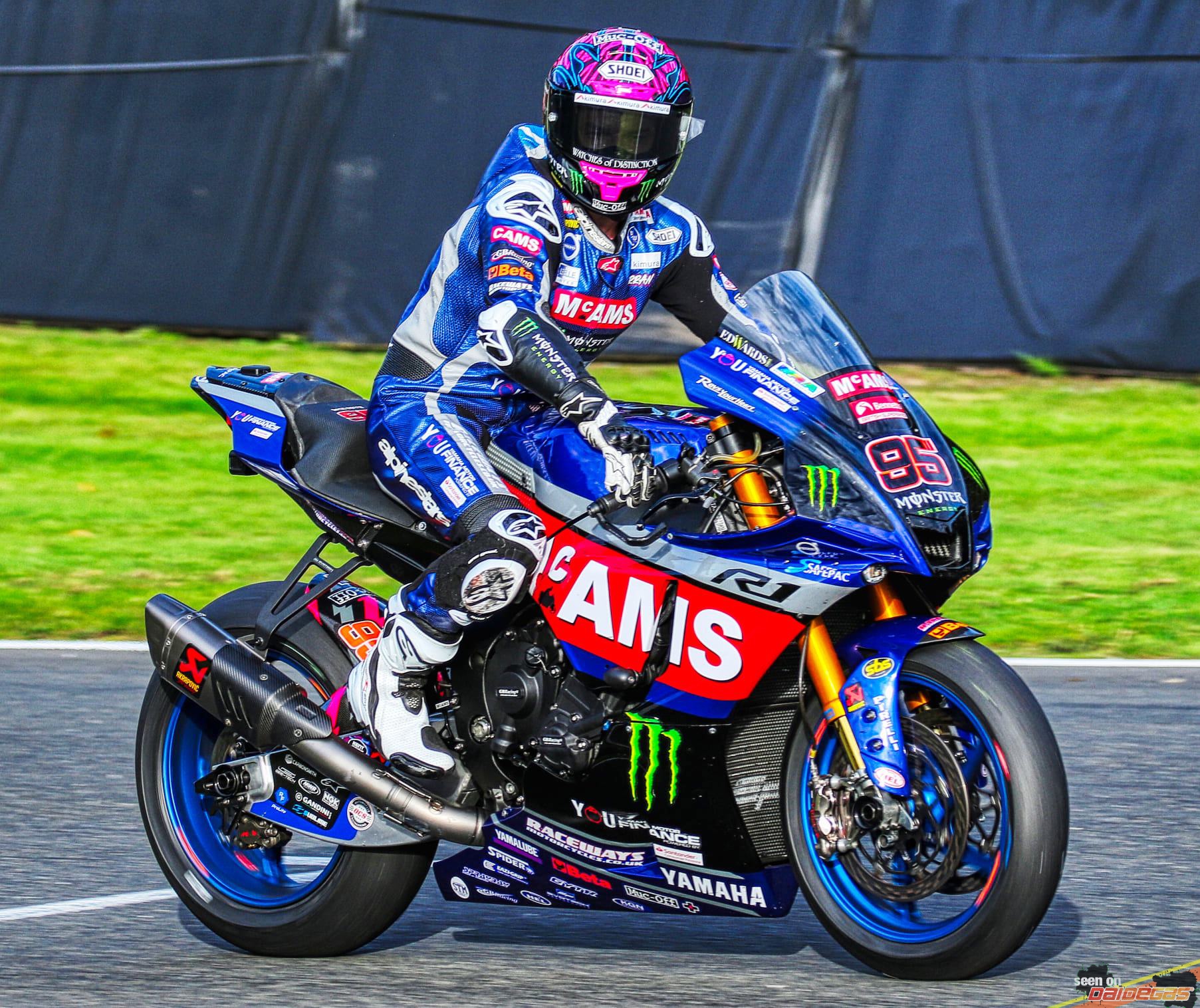 TARRAN MACKENZIE raccolta foto thread - DaiDeGas Forum