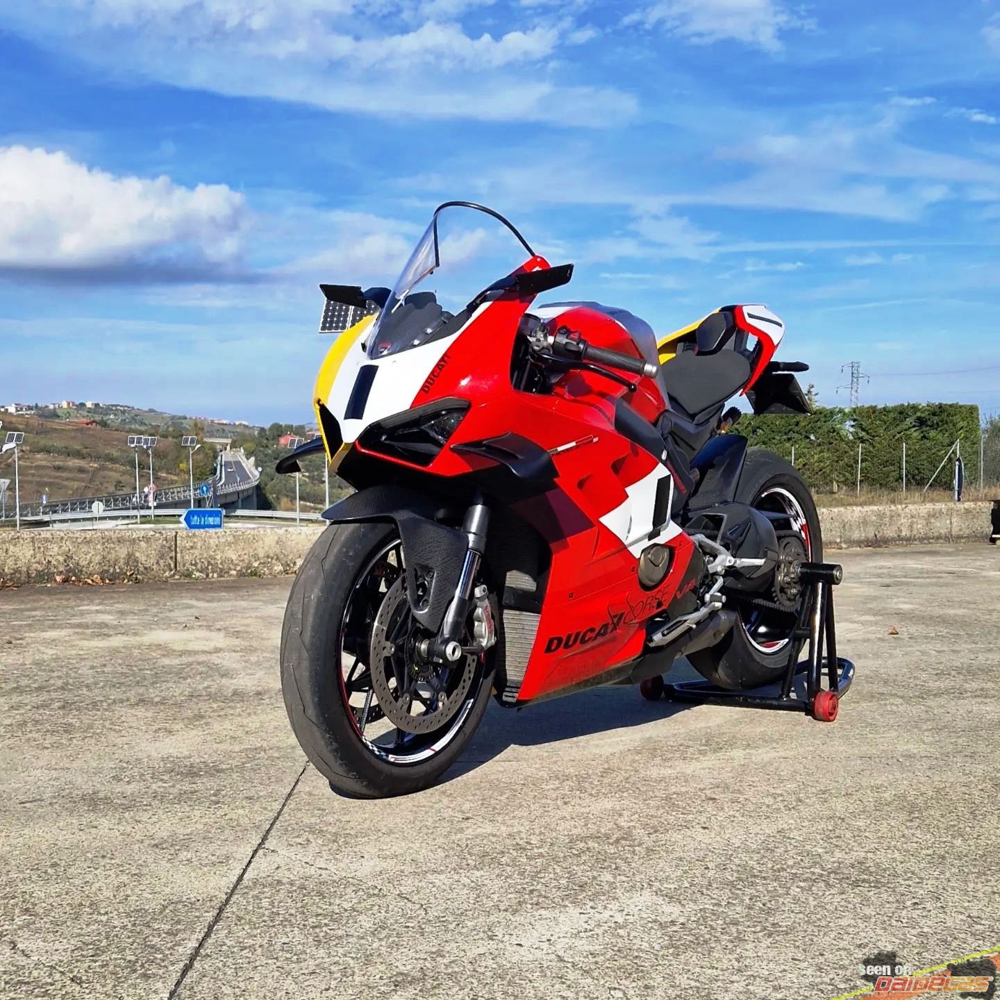 PANIGALE V4 colorazioni particolari - DaiDeGas Forum