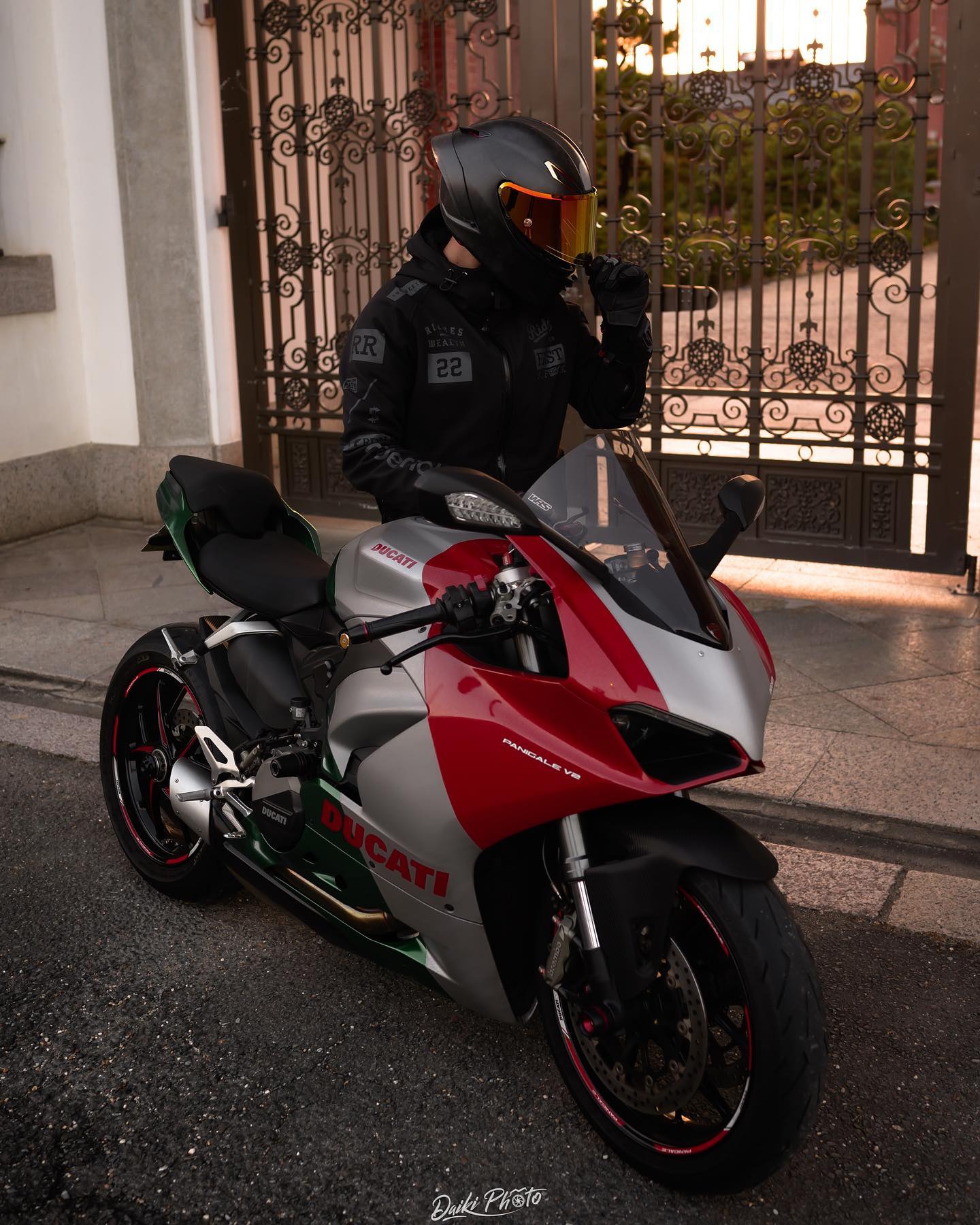 PANIGALE V4 colorazioni particolari - DaiDeGas Forum