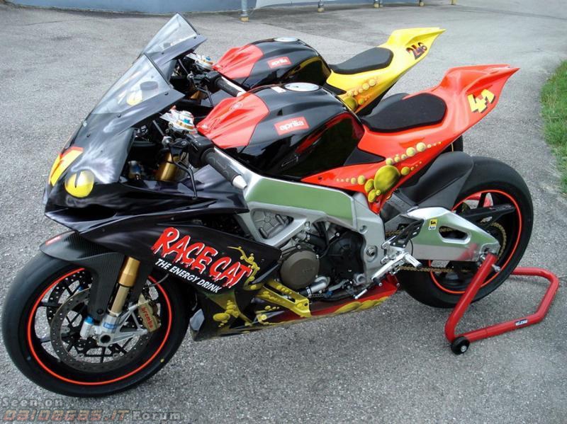 Grafiche originali e particolari Aprilia RSV RSV4 Tuono - DaiDeGas Forum