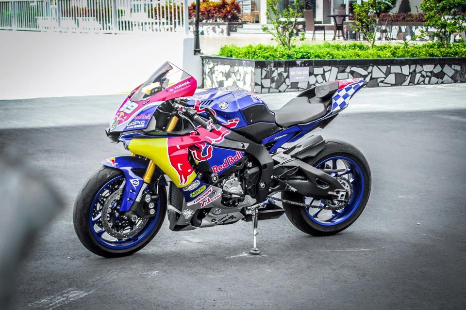 2015 Yamaha R1 R1M colorazioni particolari - DaiDeGas Forum