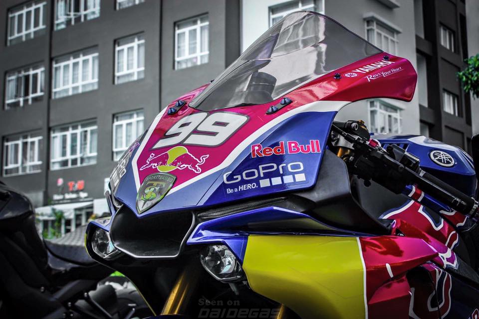 2015 Yamaha R1 R1M colorazioni particolari - DaiDeGas Forum