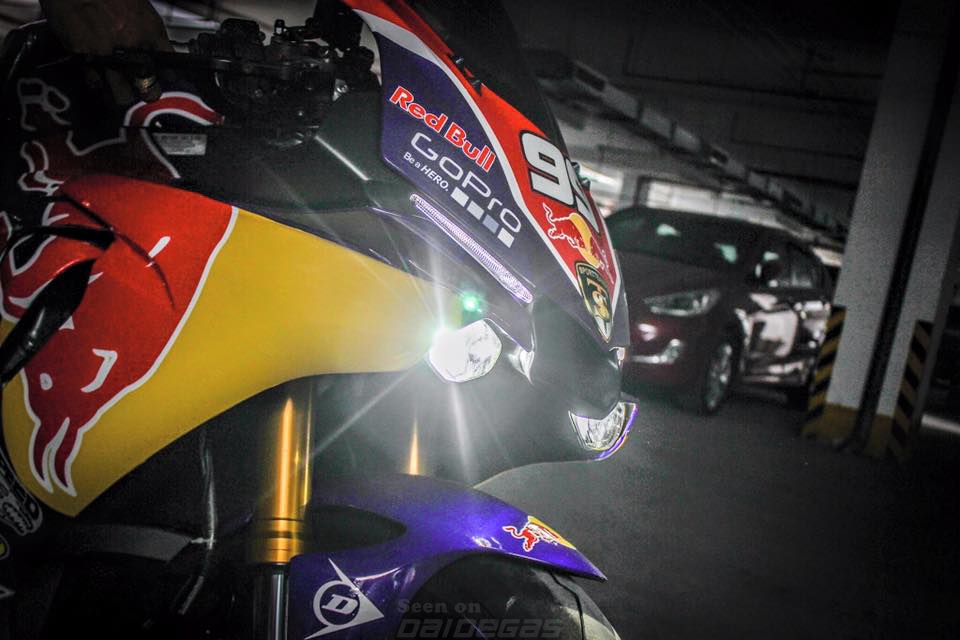 2015 Yamaha R1 R1M colorazioni particolari - DaiDeGas Forum