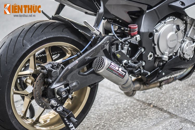 2015 Yamaha R1 R1M colorazioni particolari - DaiDeGas Forum