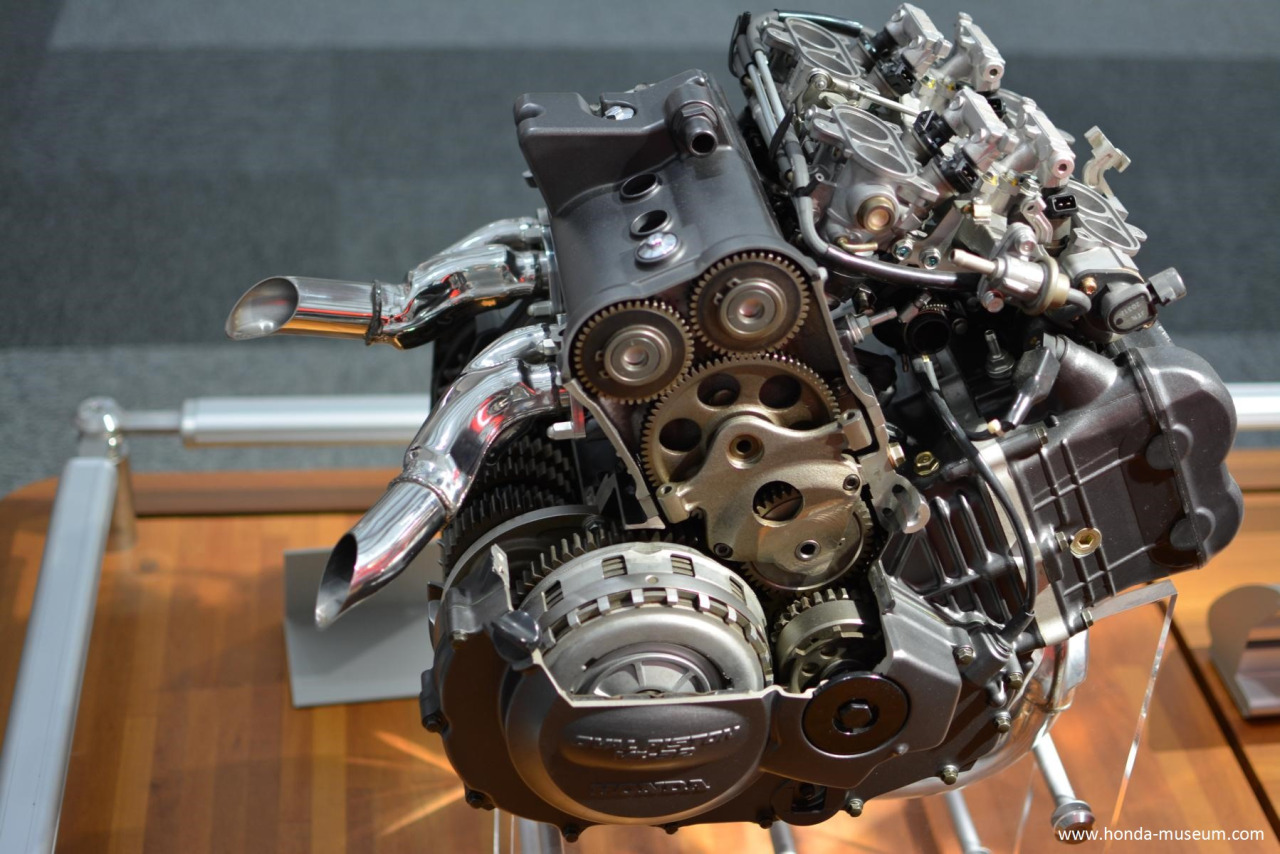 Honda NR750 thread - DaiDeGas Forum