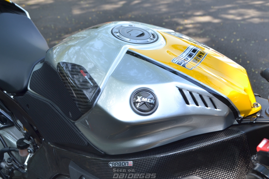 2015 Yamaha R1 R1M colorazioni particolari - DaiDeGas Forum