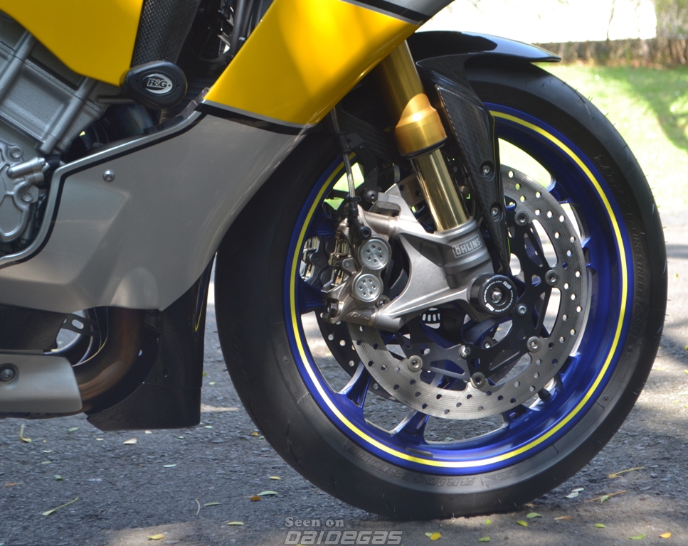 2015 Yamaha R1 R1M colorazioni particolari - DaiDeGas Forum