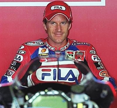 NEIL HODGSON raccolta foto thread - DaiDeGas Forum