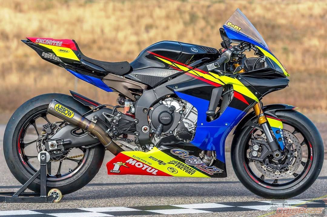 2015 Yamaha R1 R1M colorazioni particolari - DaiDeGas Forum