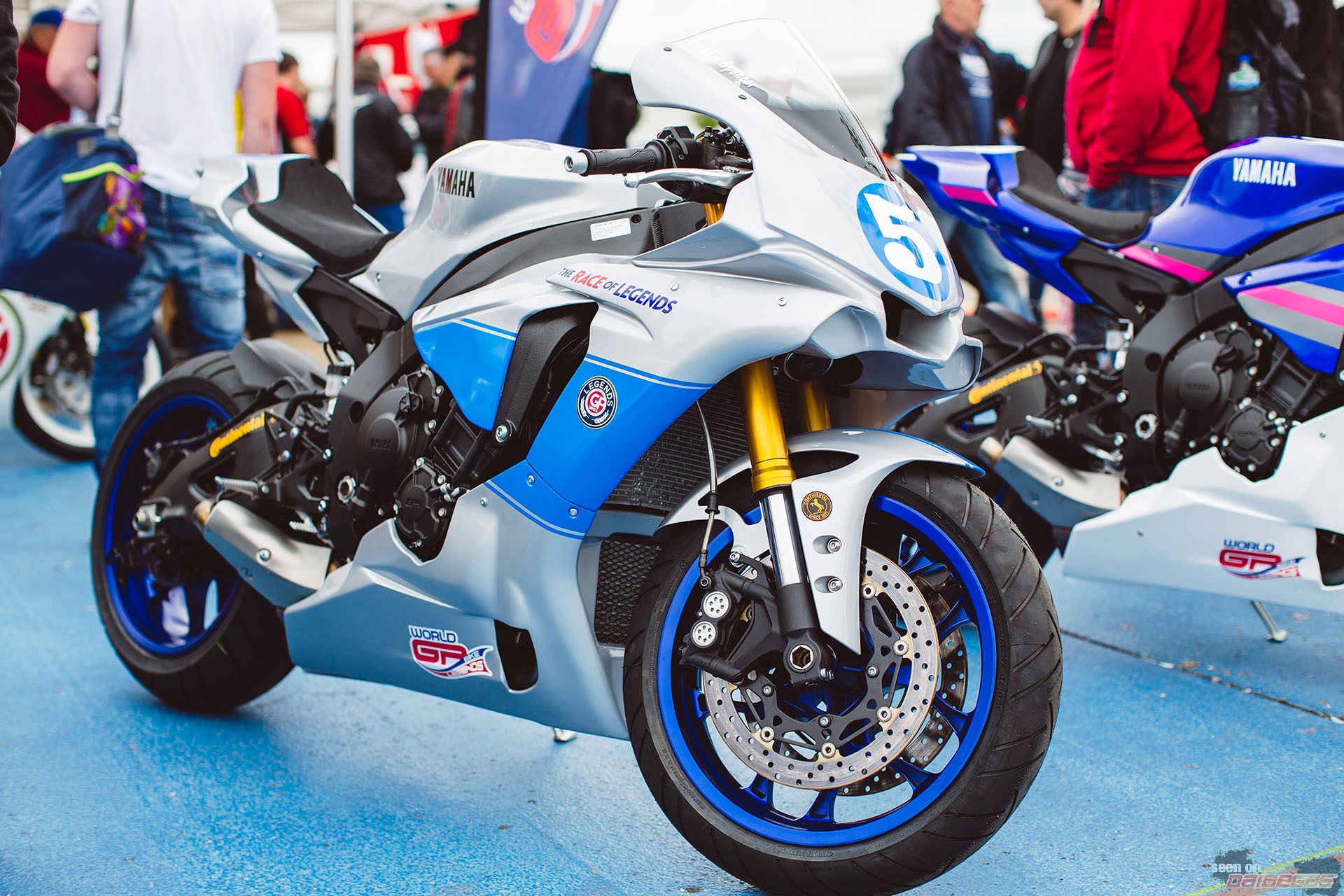 2015 Yamaha R1 R1M colorazioni particolari - DaiDeGas Forum