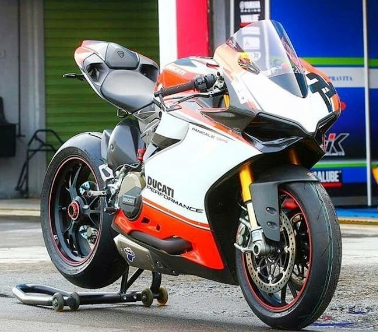 Colorazioni PARTICOLARI Ducati 1098 1198 1199 848 999 749 998 996 916 ...