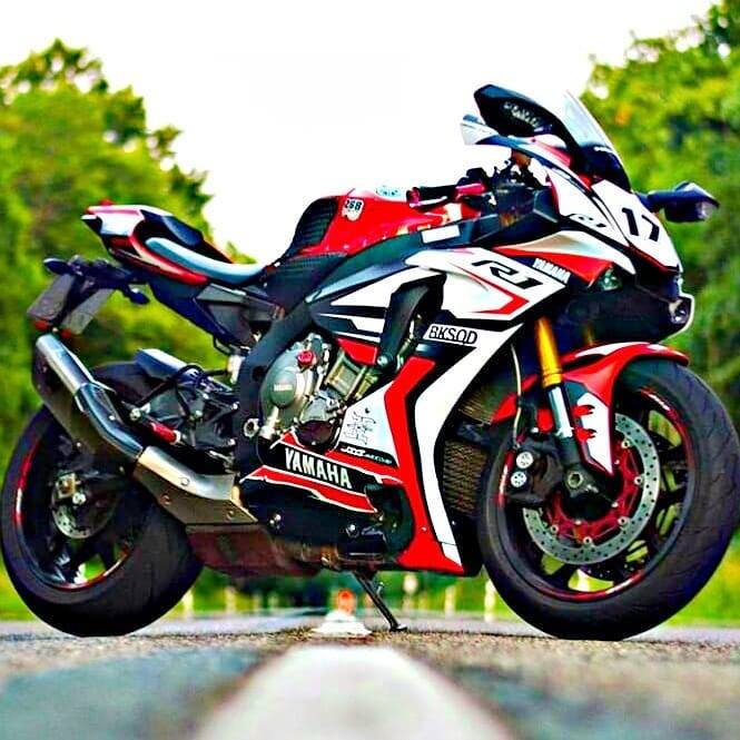 2015 Yamaha R1 R1M colorazioni particolari - DaiDeGas Forum