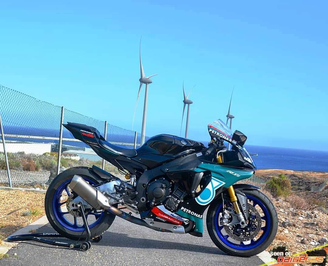 2015 Yamaha R1 R1M colorazioni particolari - DaiDeGas Forum