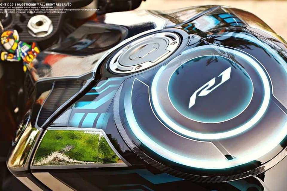 2015 Yamaha R1 R1M colorazioni particolari - DaiDeGas Forum