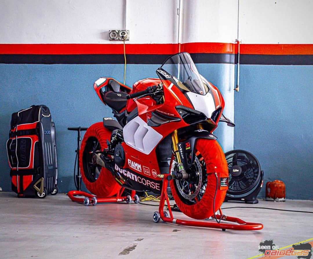 Colorazioni PARTICOLARI Ducati 1098 1198 1199 848 999 749 998 996 916 ...