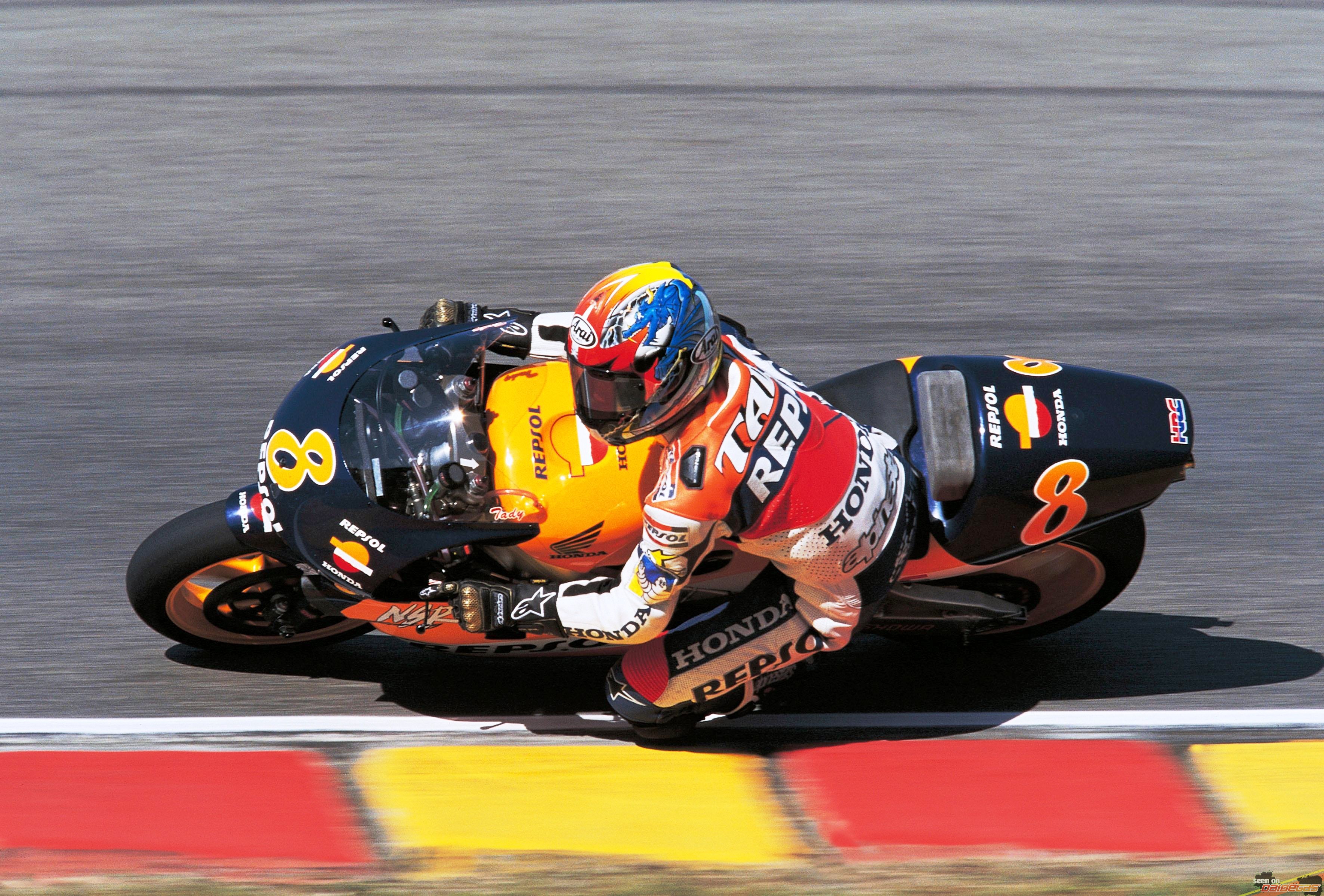 TADAYUKI OKADA raccolta foto thread - DaiDeGas Forum