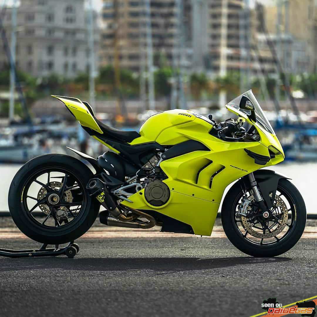 PANIGALE V4 colorazioni particolari - DaiDeGas Forum